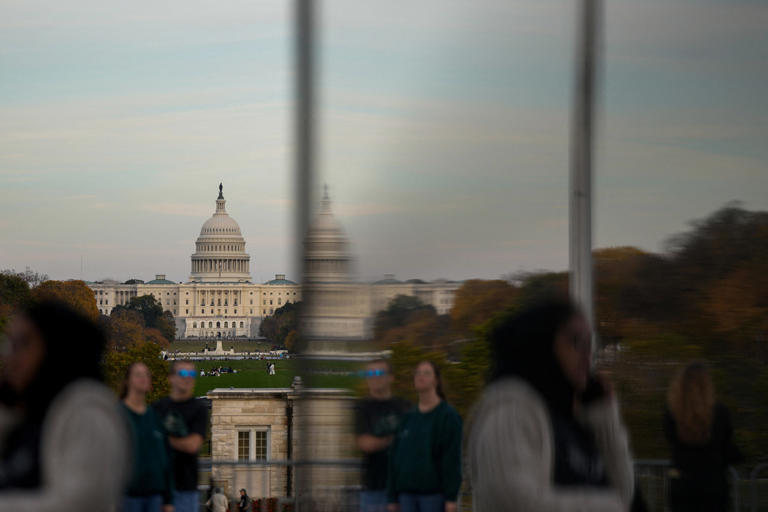 Government shutdown latest; Trump administration will partially pay for ...