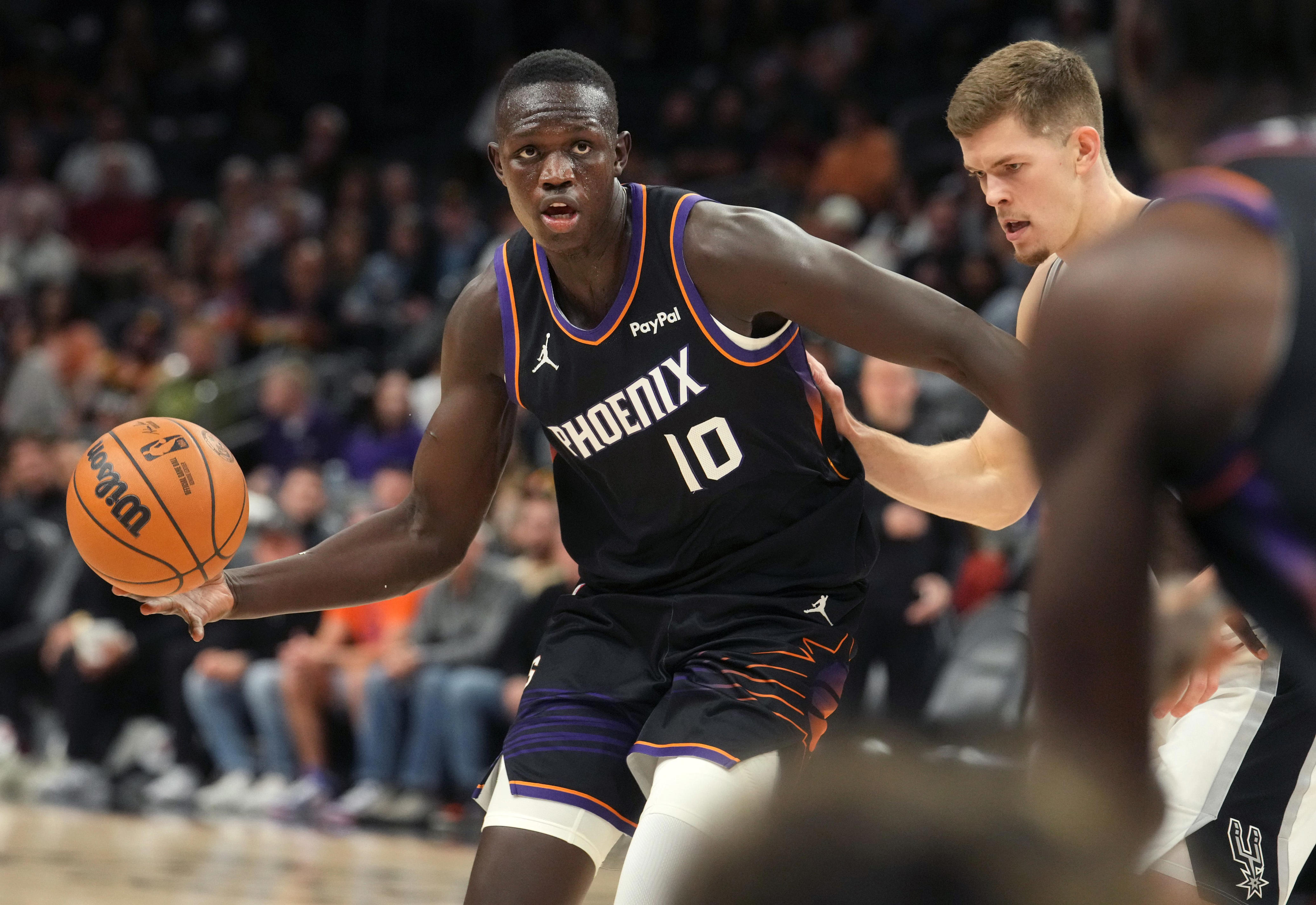 Phoenix Suns' rookies Maluach, Fleming play in G League team's home opener