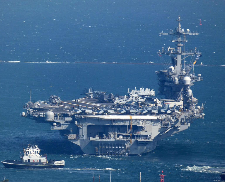 La portaerei Nimitz e la navi da guerra più potenti al mondo, la prova ...