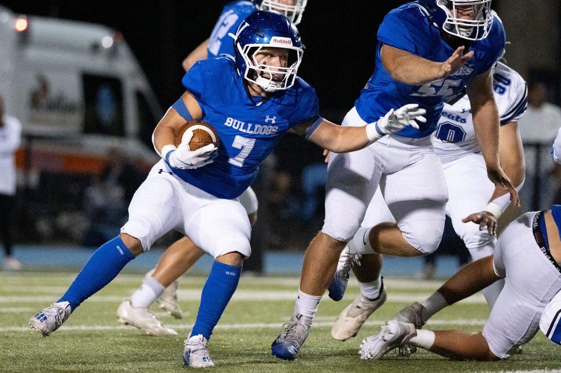 Vote for the Mississippi Coast football Athlete of the Week for Nov. 3