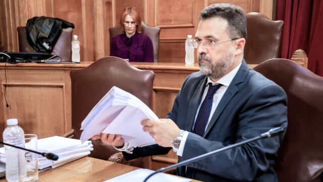 Πηγές ΝΔ για κατάθεση Στρατάκου στην εξεταστική: Καταρρίπτεται το ...