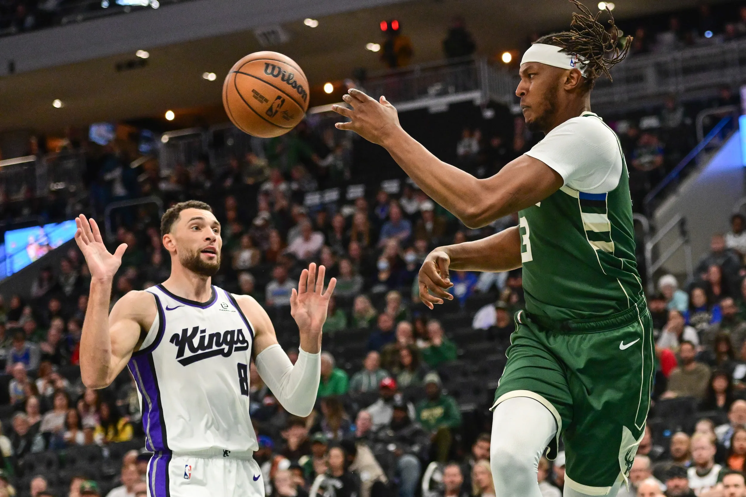 Zach LaVine’s Status Uncertain as Kings Face Short-Handed Challenge ...