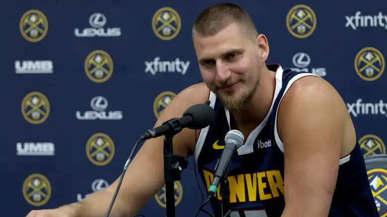 Is Nikola Jokic playing tonight vs the Sacramento Kings? Latest update ...