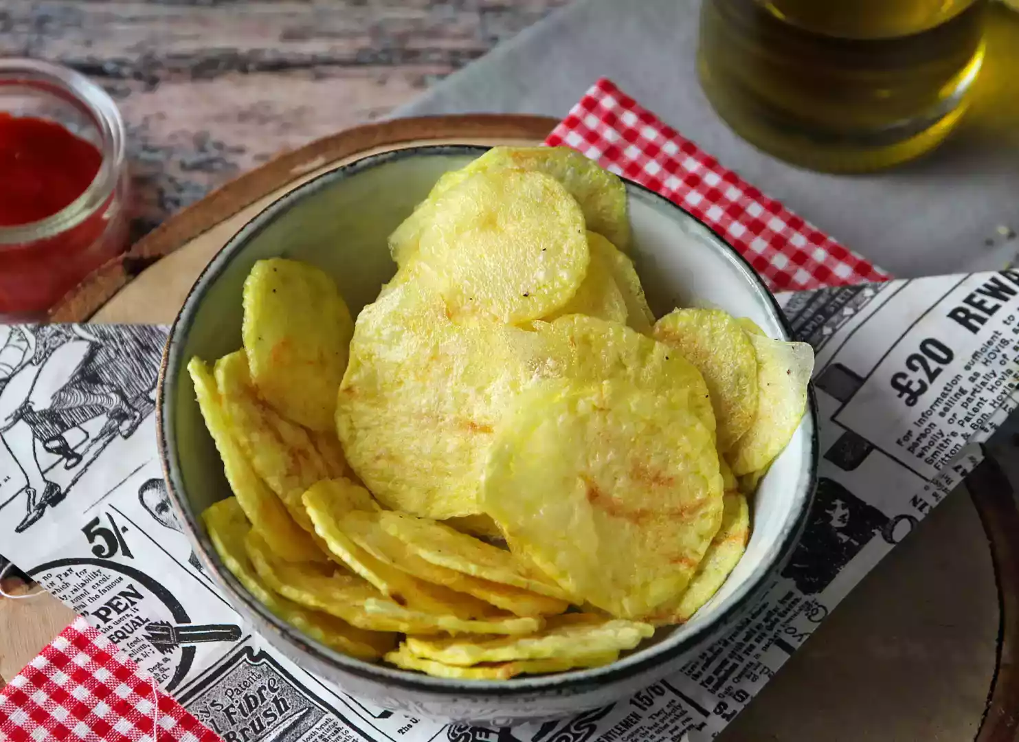 Microwaved potato chips