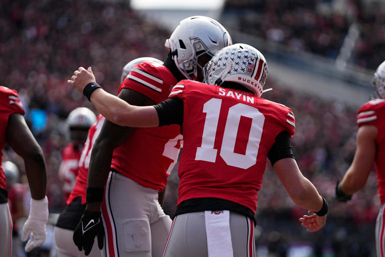 Ohio State football is a CFP bracket shoo-in. Who will join Buckeyes?