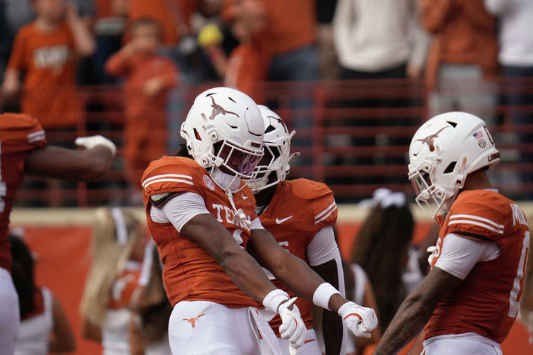 Texas football: Injury updates on Ryan Wingo, Jelani McDonald