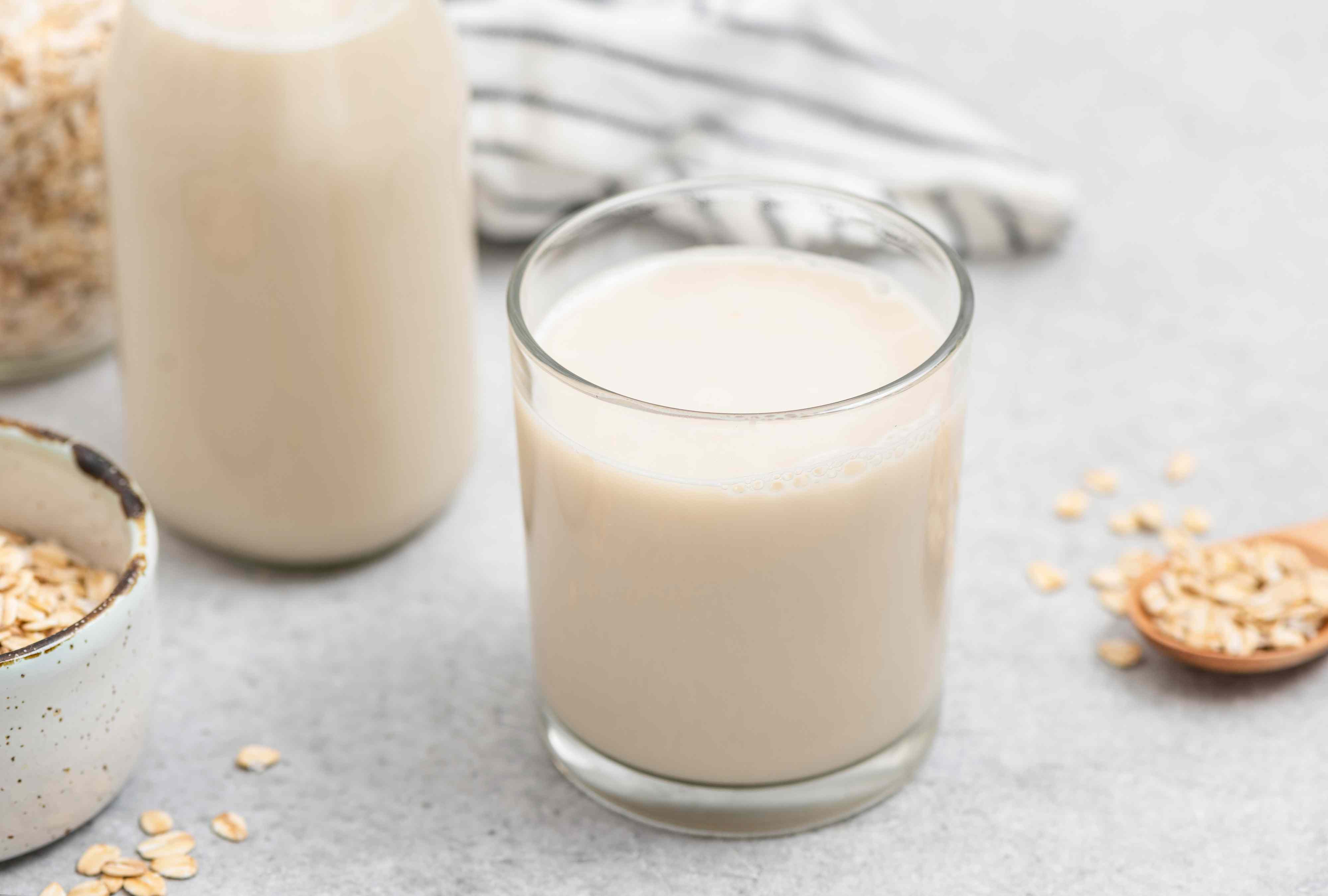 Is Oat Milk Better Than Regular Milk? Here's What Nutrition Experts Say