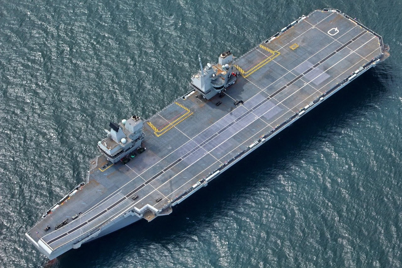 One Word Summary of the Royal Navy's Queen Elizabeth-Class Carriers ...