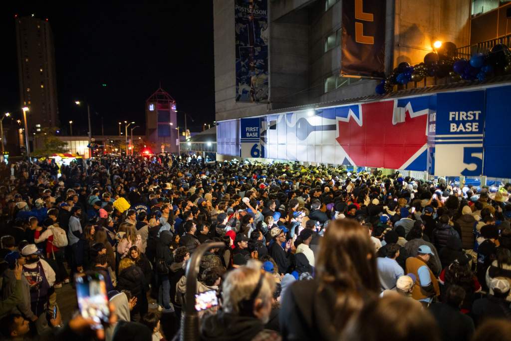 TTC, Metrolinx defend transit confusion after Toronto Blue Jays loss