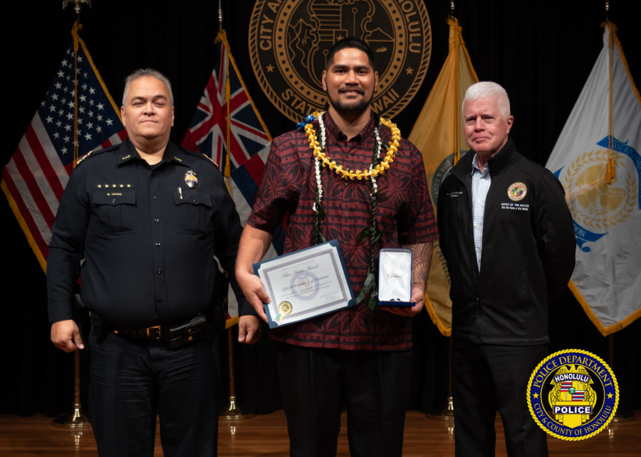Three heroes honored with Blue Heart Medal: HPD