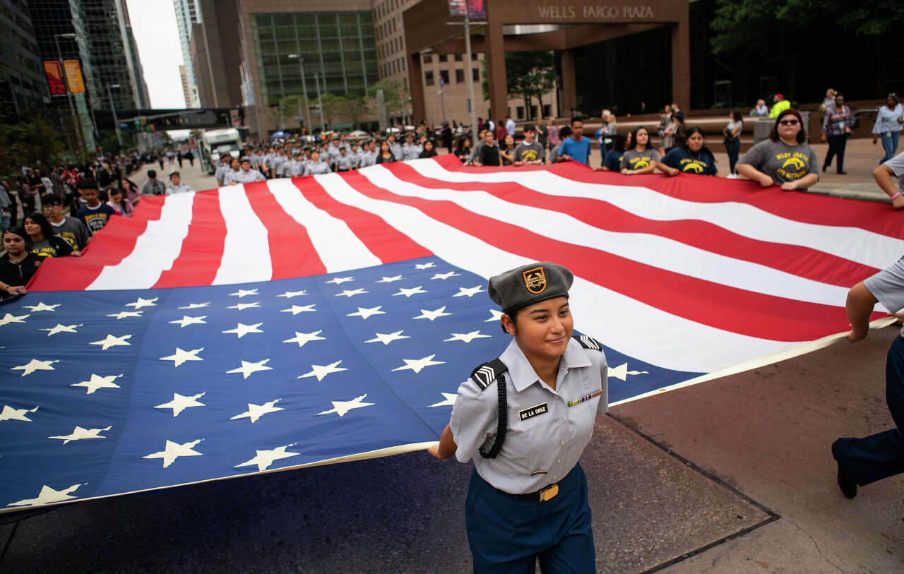 When is the next federal holiday? Find out when they occur on the 2026 ...