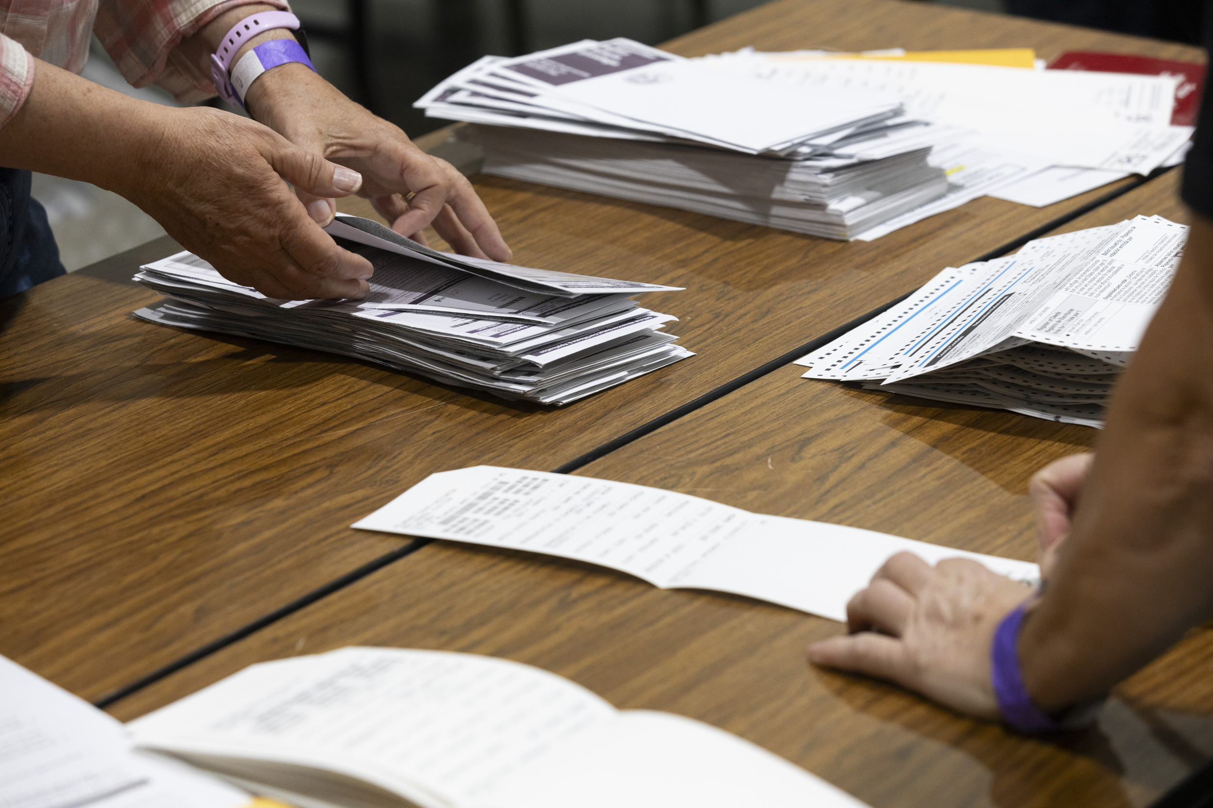 Wisconsin candidates have path off the ballot besides death under new law