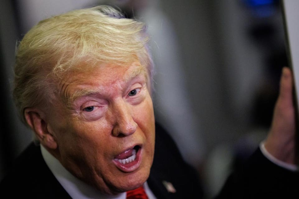 Donald Trump Says New Yorkers ‘Must Vote’ For Andrew Cuomo