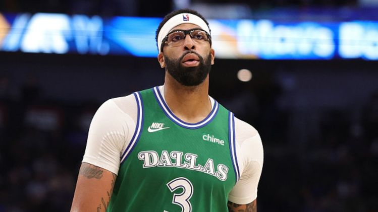 Is Anthony Davis playing in Mavericks vs Rockets NBA 2025-26 season game?