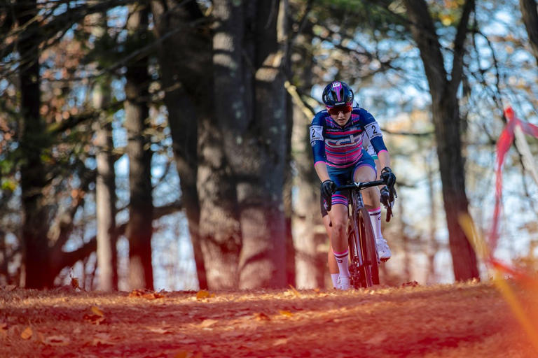Northampton Cyclocross: Lizzy Gunsalus and Henry Coote ride solo on ...