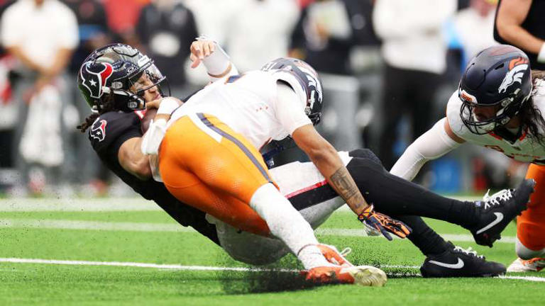 Broncos All-Pro Sends Blunt Message After Turning Heads vs Texans