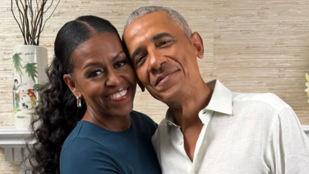 ‘He Said You Better Chill’: Obama Gives Flirty Woman a Slick Compliment ...