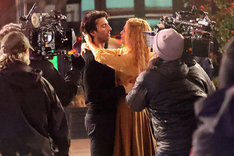Justin Baldoni Responds to Claim That He Fostered a 'Culture of Hugging ...