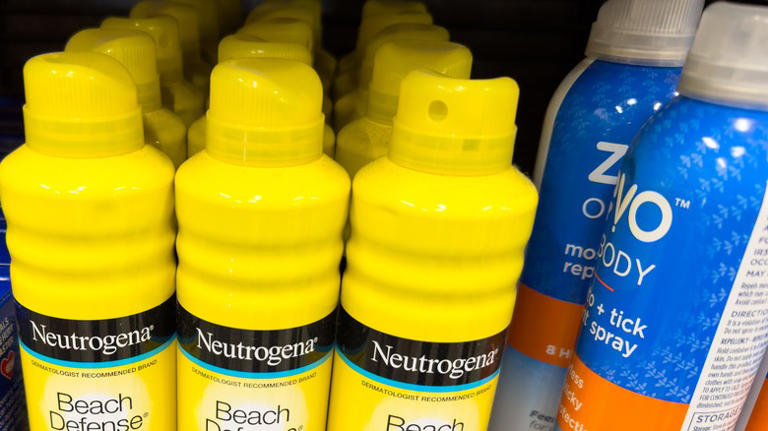 10 Items You Should Never Pack In Your Checked Luggage