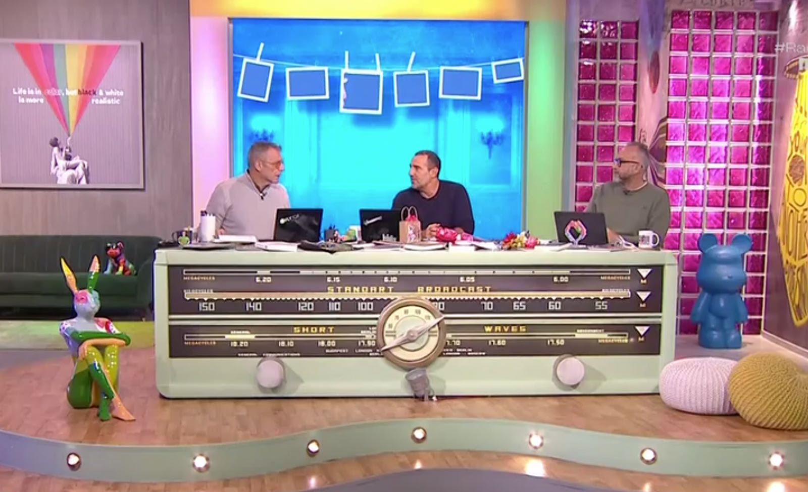 Το "Ράδιο Αρβύλα" επέστρεψε - "Τα πράγματα είναι πολύ χειρότερα απ' ότι ...