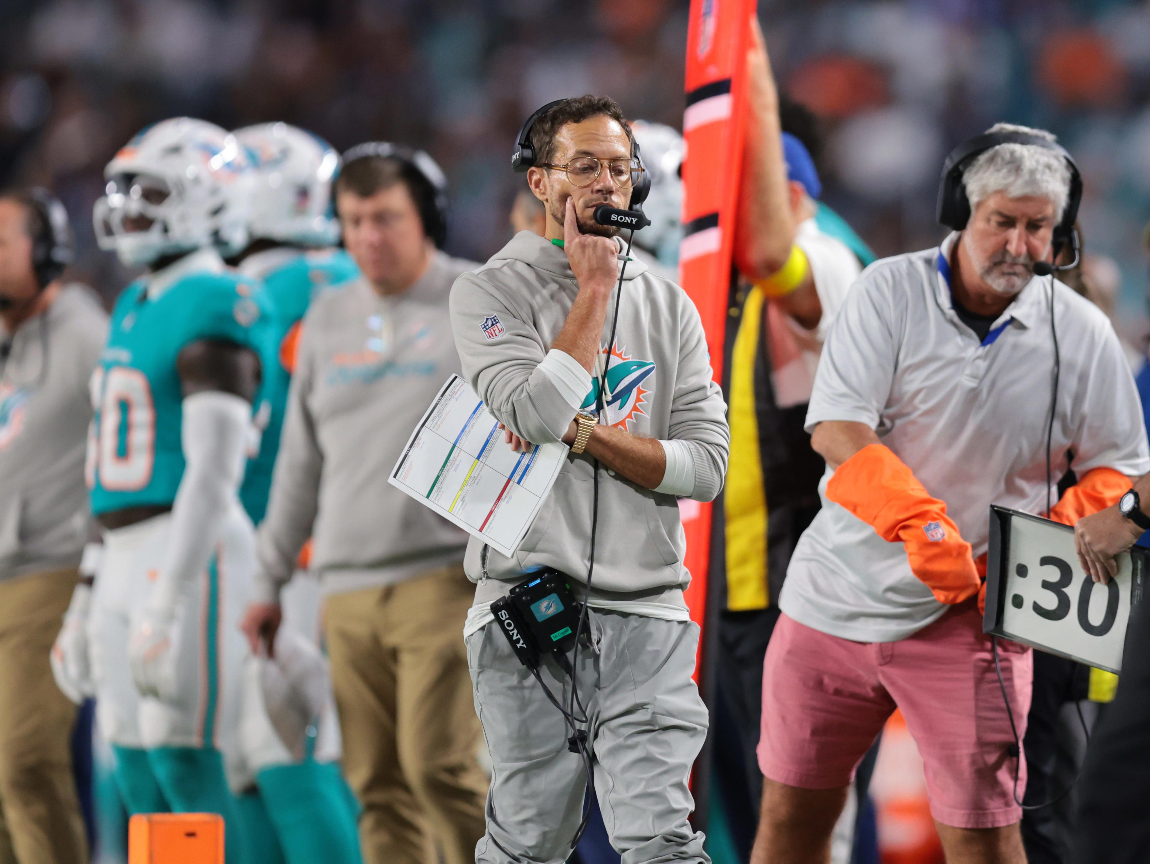 Buffalo Bills vs Miami Dolphins picks, predictions, odds for NFL Week ...