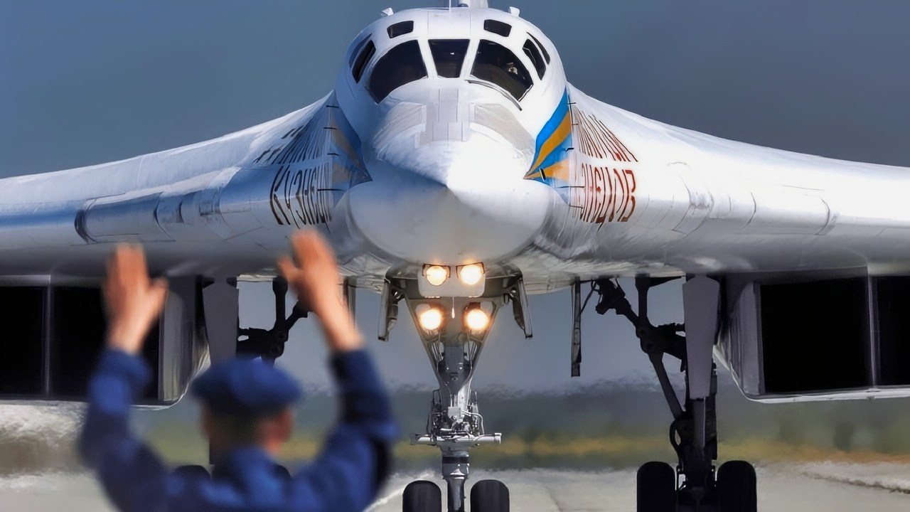 Deep strike ready: Russia’s ‘new’ Tu-160M Blackjack bomber has a ...