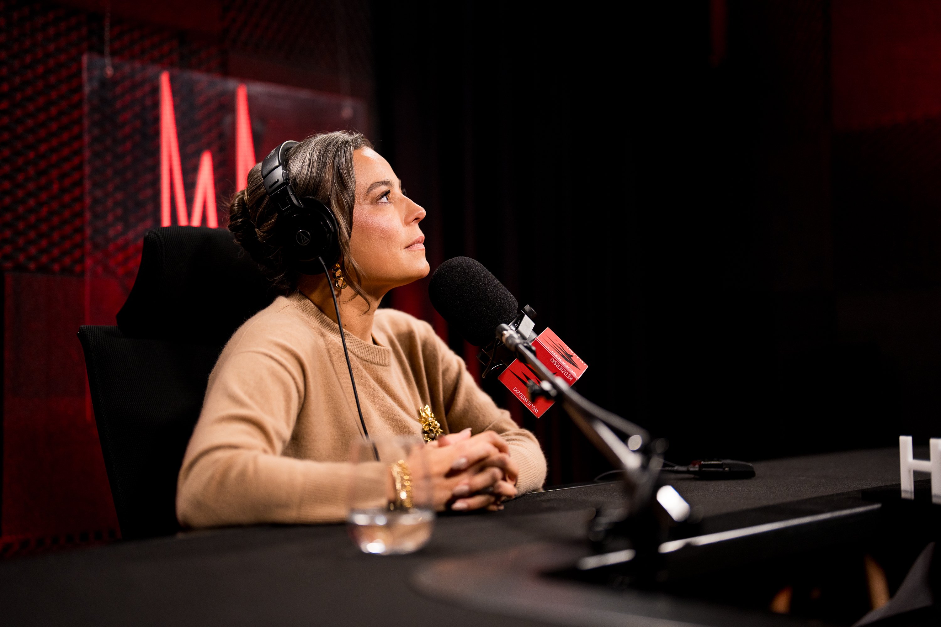 Anna Mucha cierpi na "lustrzycę". "Jest jakiś dramat"