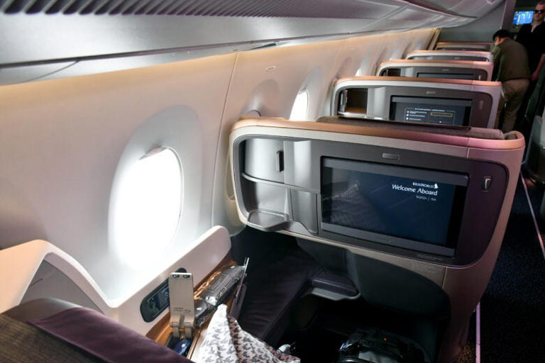 Singapore Airlines KrisFlyer Launches New ‘Access’ Award Rates: Pay ...