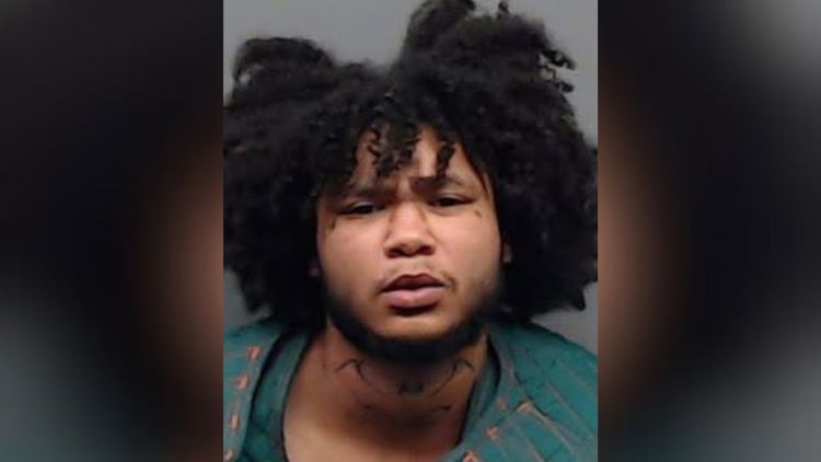 Suspect accused of assault, trying to take officer's gun at Tyler hotel ...