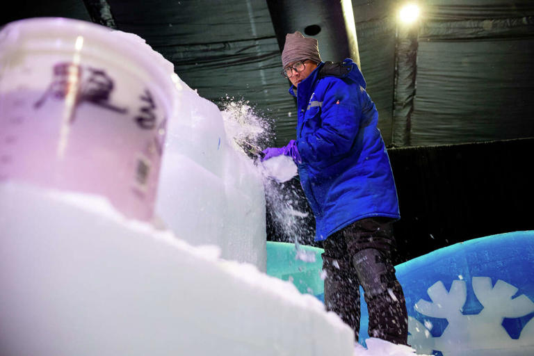 First look: 'Frosty the Snowman' ice show coming to S.A. resort