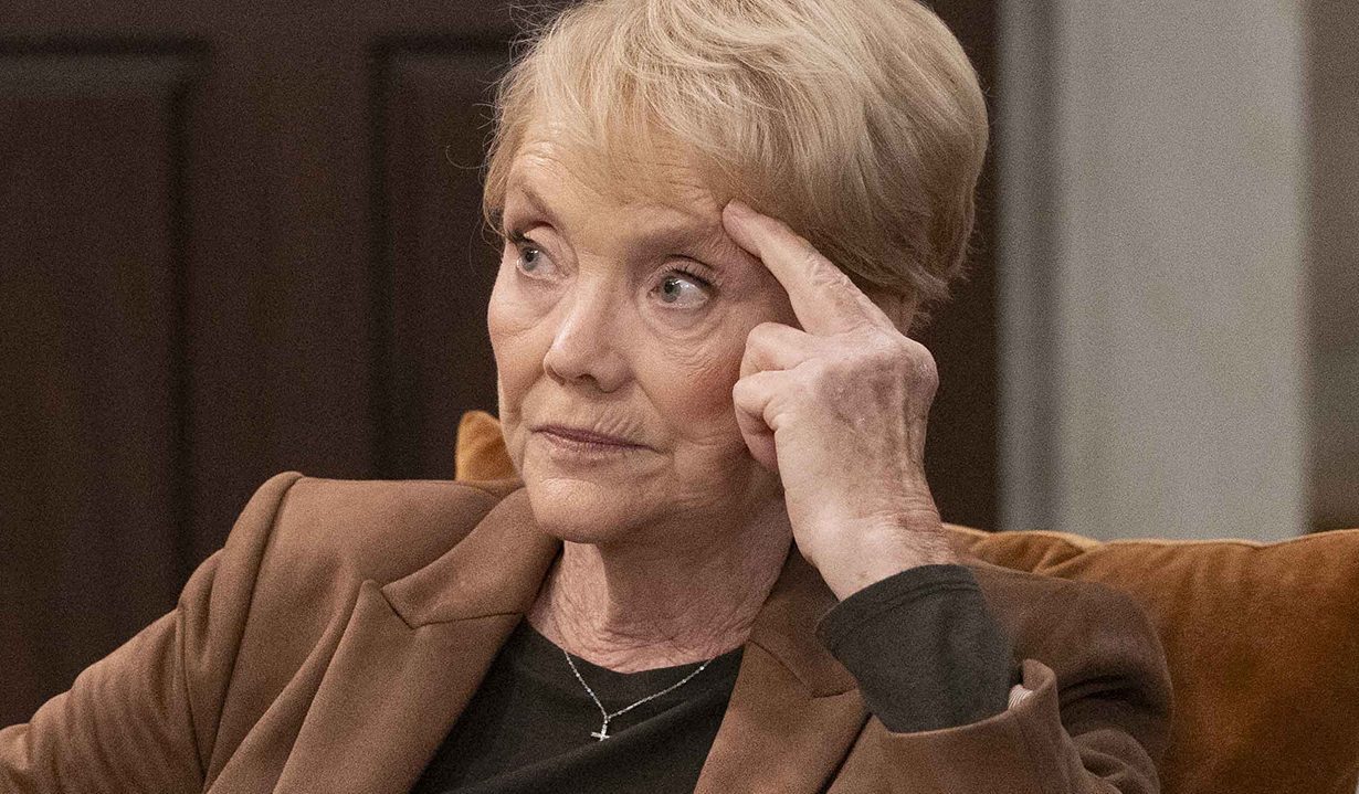 Erika Slezak pays tribute to a beloved former co-star: her “kindness ...