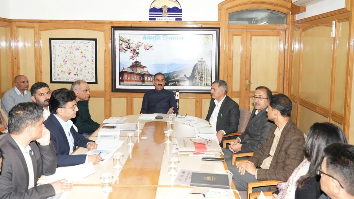 Himachal CM directs HIMUDA to plan new housing projects close to Chandigarh