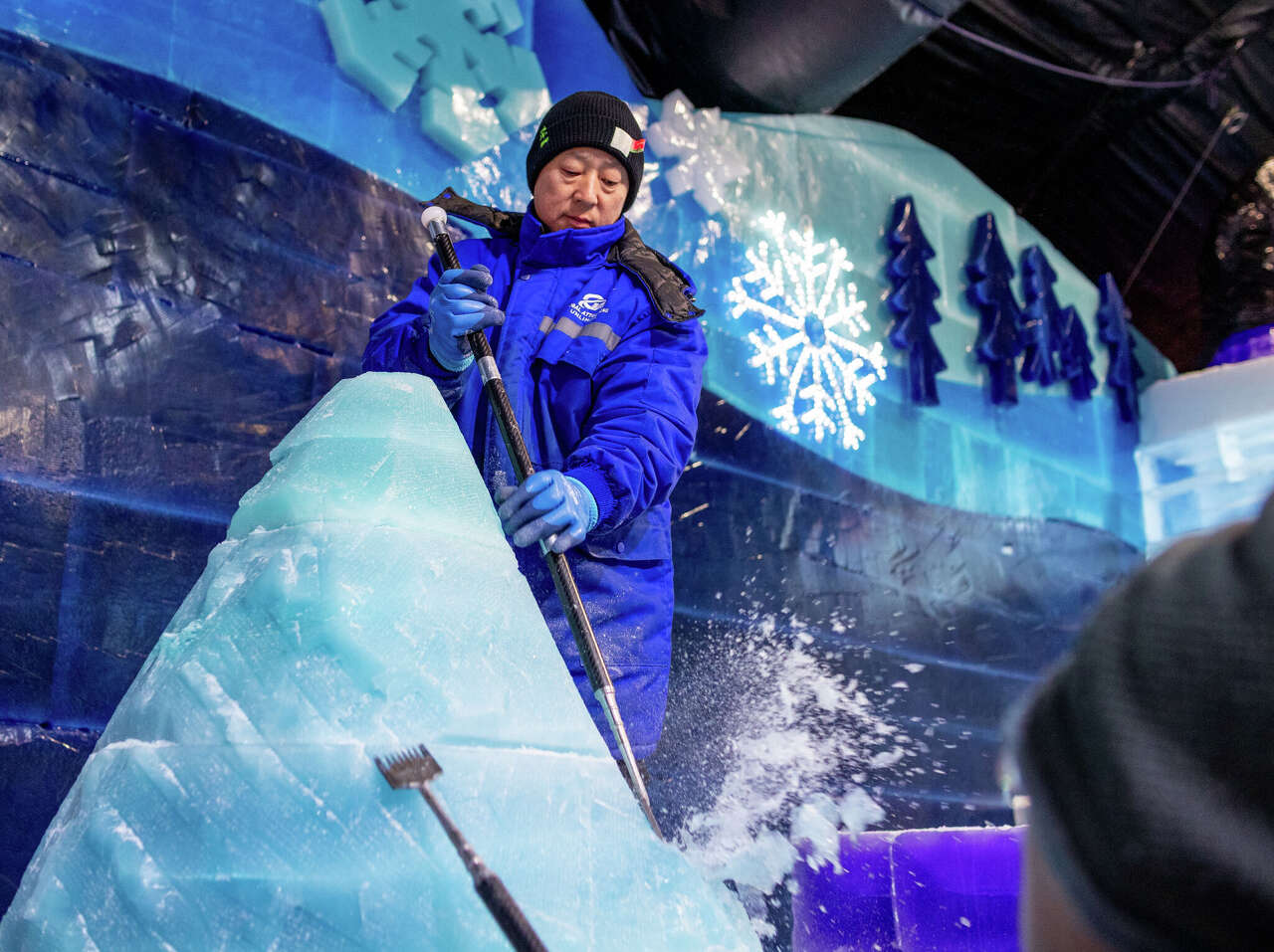 First look: 'Frosty the Snowman' ice show coming to S.A. resort