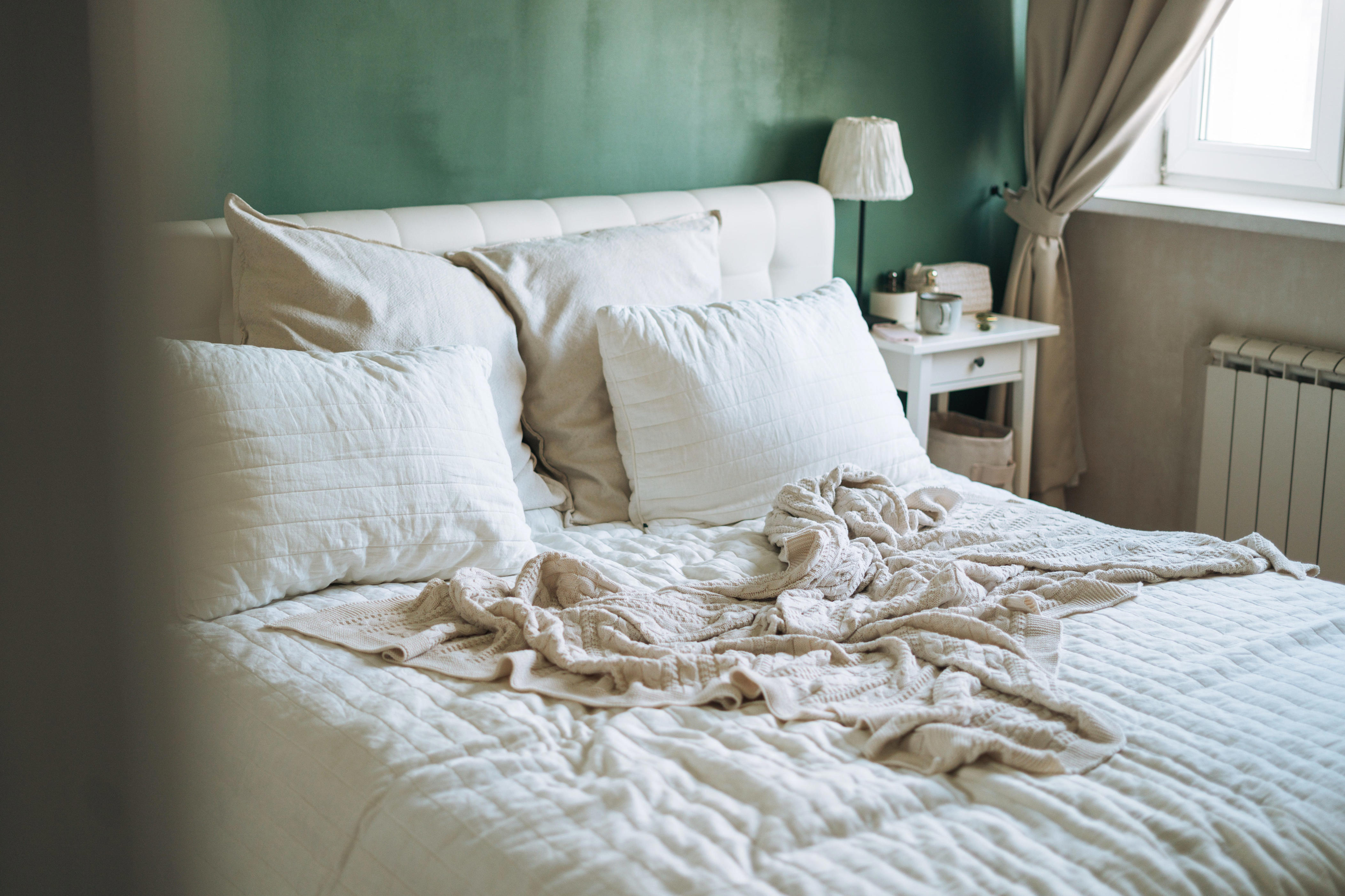 These 11 pillows are so good, they’ll practically hug you back