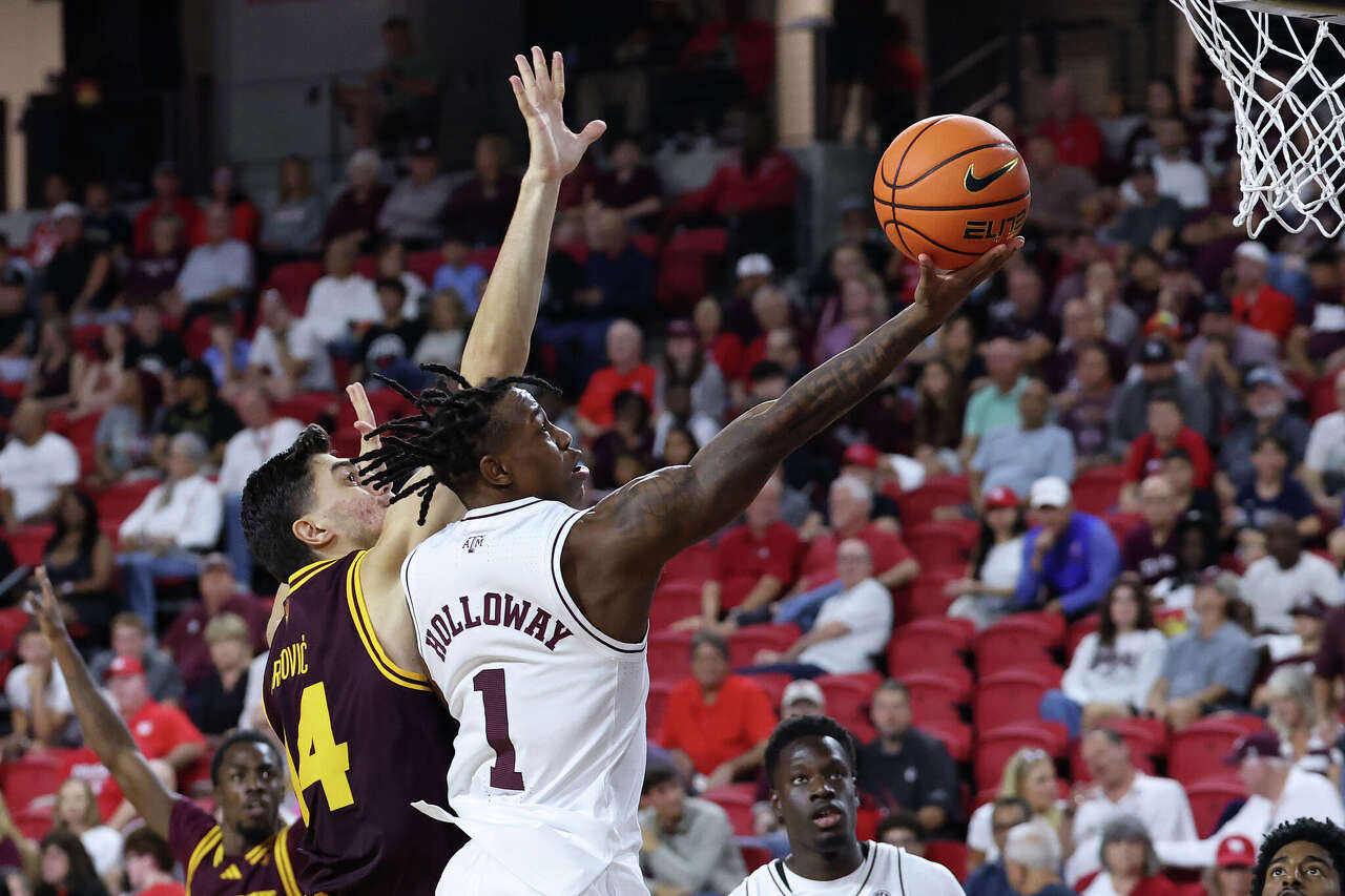 Texas A&M begins new men's hoops era of 'Bucky Ball' with rebuilt team