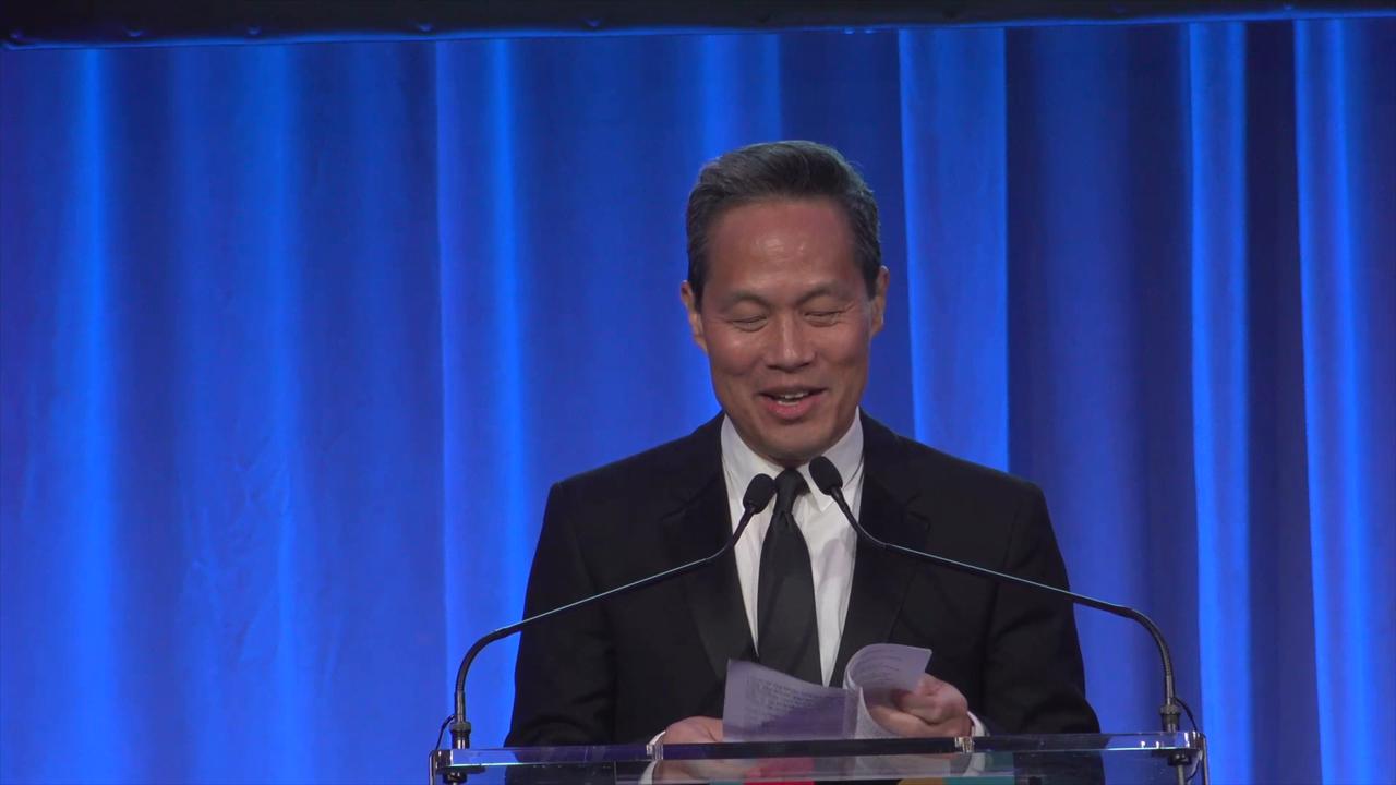Richard Lui Accepts MOCA Legacy Award | Champion of Asian-American ...