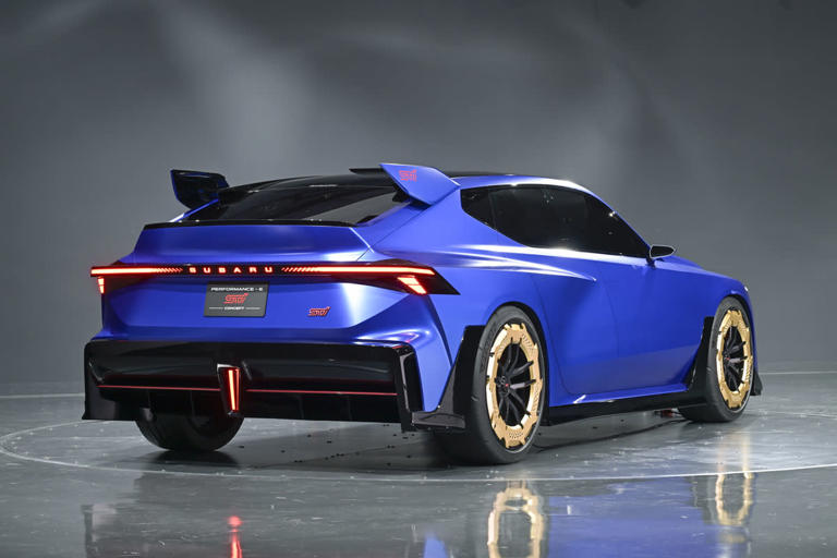 【JMS2025】SUBARUはEVでもスポーティ 超ド派手なスタイリングのEVコンセプト