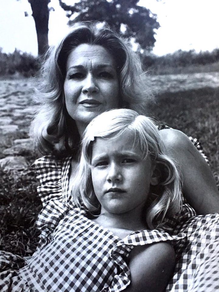 All About Laura Dern’s Parents, Oscar-Nominated Actors Bruce Dern and ...