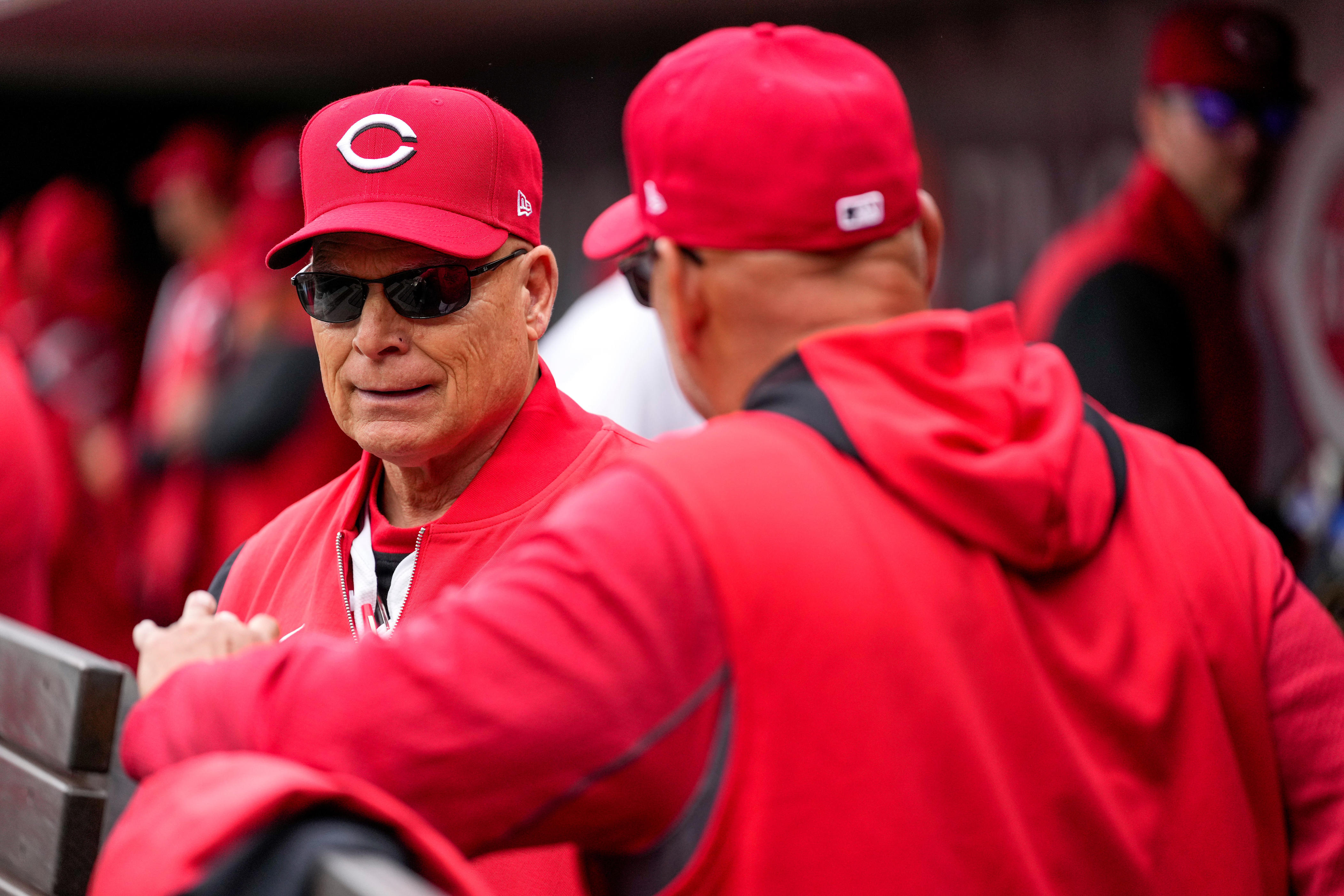 Cincinnati Reds coach Brad Mills retires, Mike Napoli promoted on Terry ...