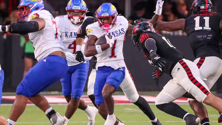 A First Look at Arizona’s Matchup with the Kansas Jayhawks