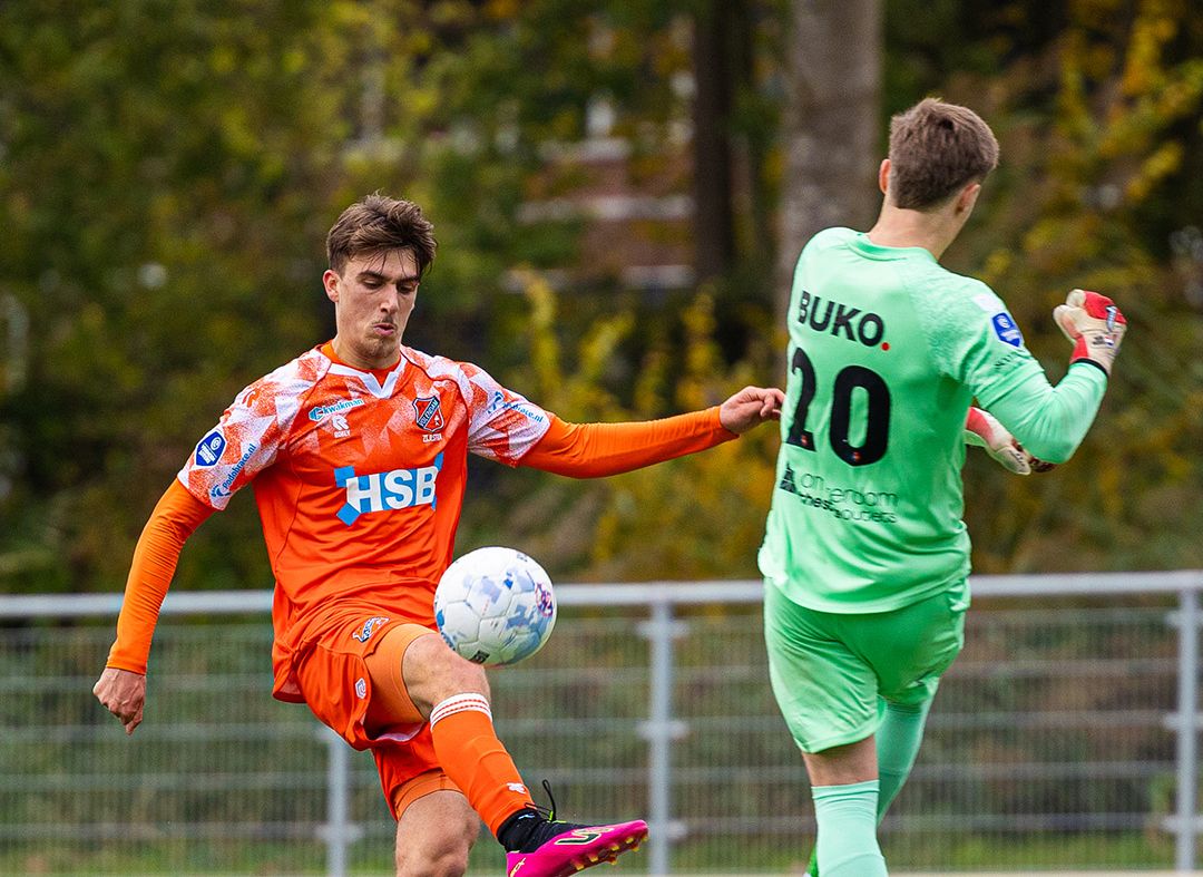 Striker Timnas Indonesia Mauro Zijlstra Cetak 2 Gol Lagi, Kali Ini Bawa ...