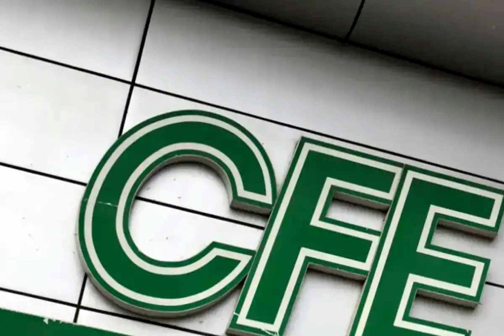 CFE revela que casi 300 mil mexicanos aún viven sin electricidad