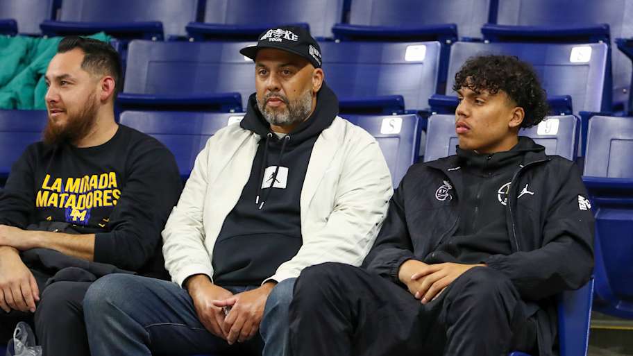 2027 Top 50 recruit Gene Roebuck in attendance for Gonzaga's game ...