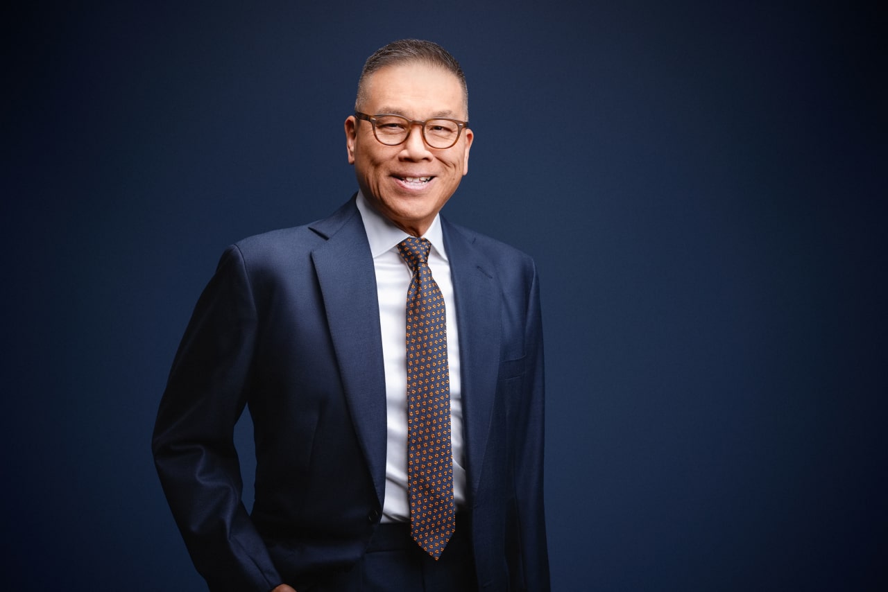 The CEO Behind Kimberly-Clark’s $40 Billion Gamble on Tylenol Maker