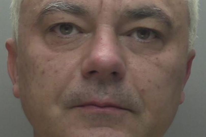 Banned driver's crafty plan to dodge problems with the police backfires ...