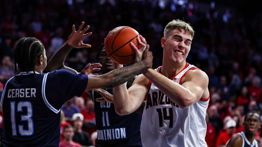 No. 13 Arizona Pulls Off Opening Night Upset Over No. 3 Florida