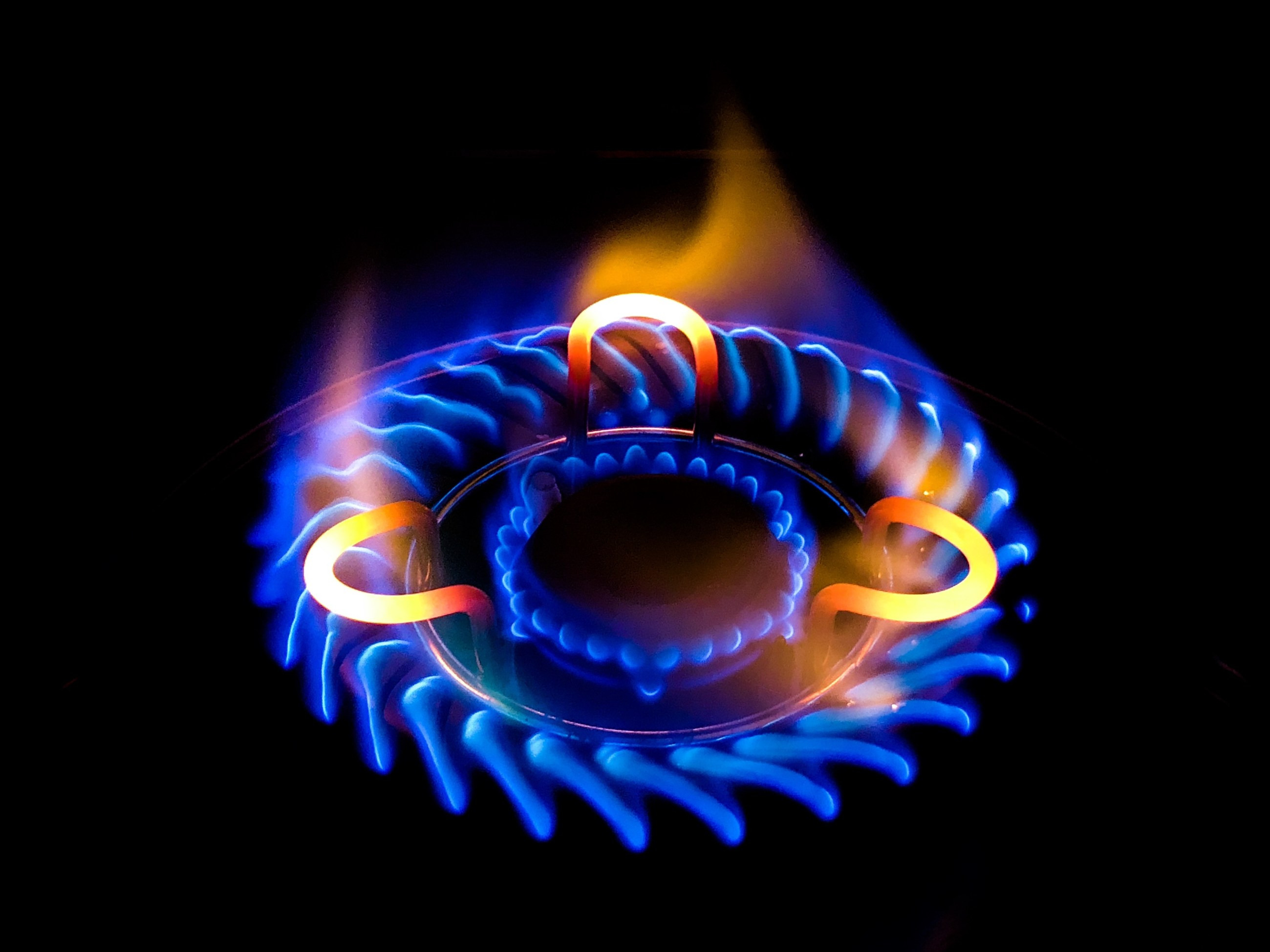 Polacy boją się nowych rachunków za gaz. Padła konkretna data zmian