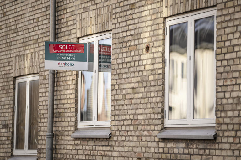 Antallet af boliger til salg falder på tværs af alle boligtyper