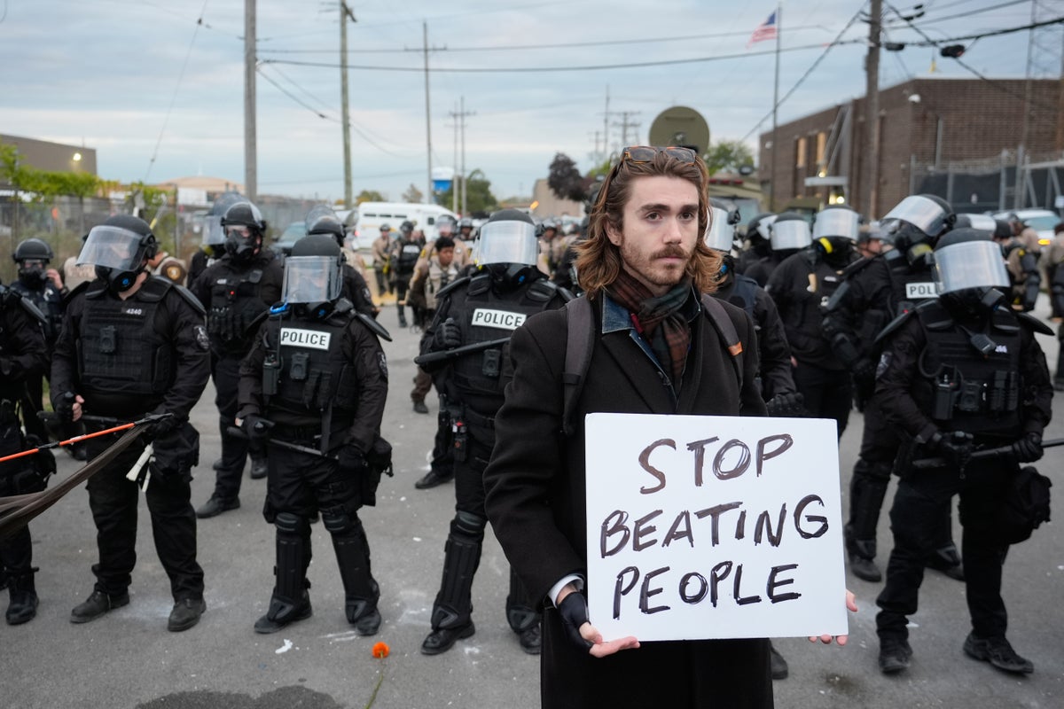 Judge to hear arguments as advocates sue feds over conditions at ...