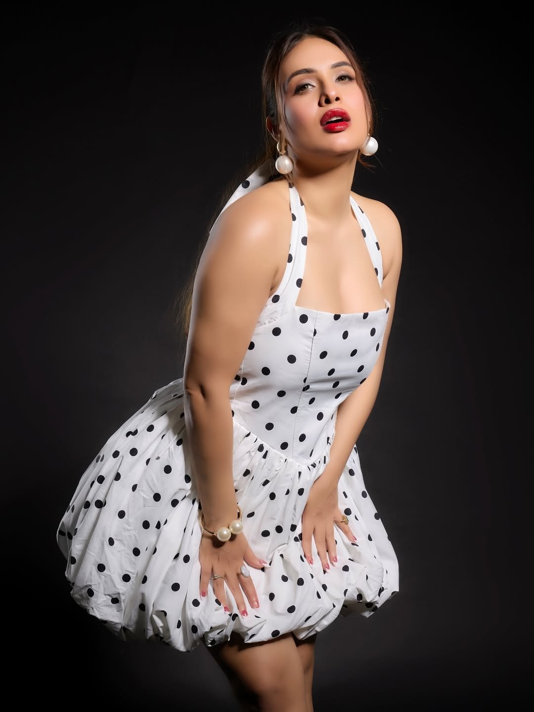 Photo Gallery: Neha Malik was seen copying Marilyn Monroe's style, See ...